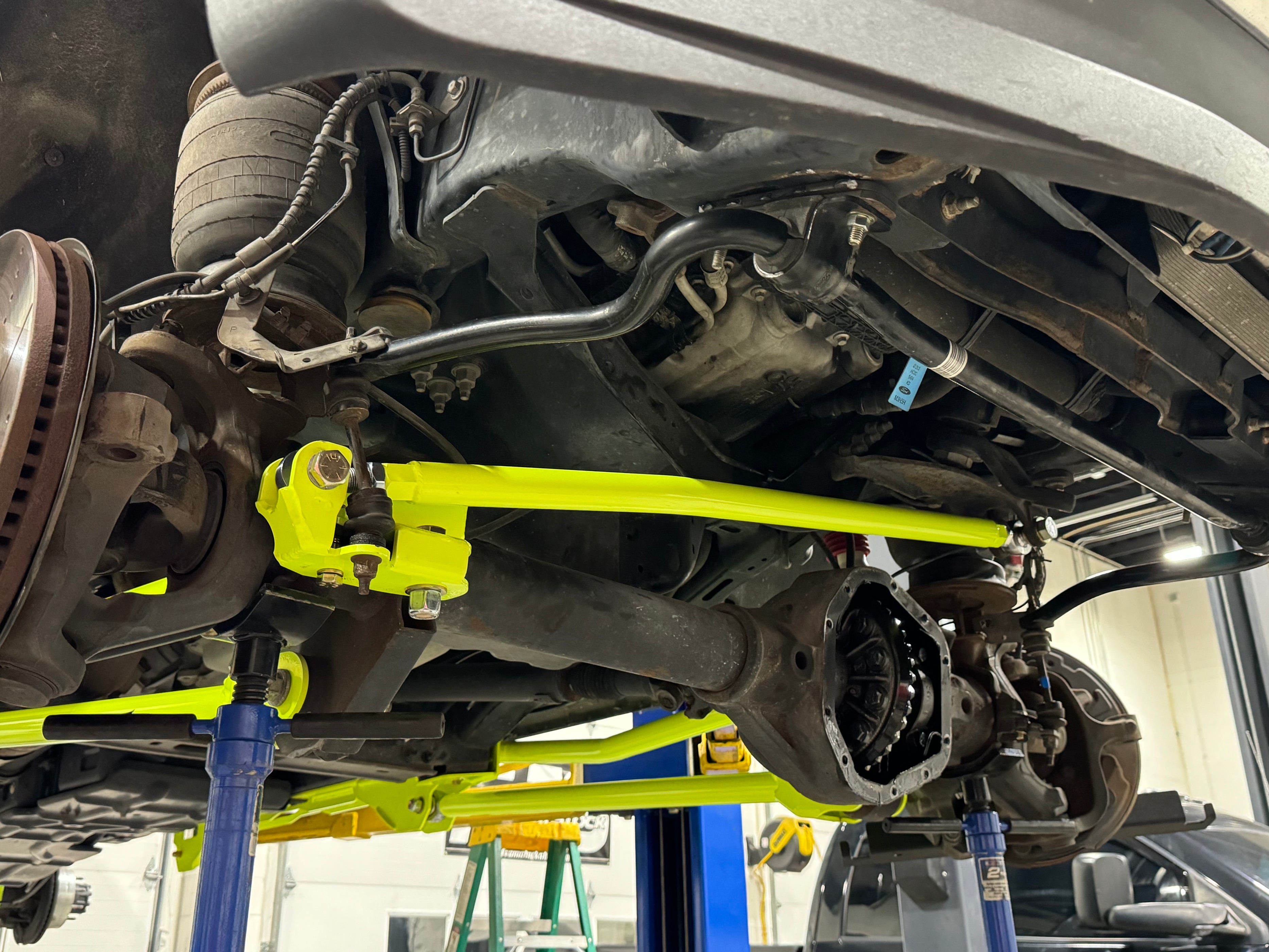 F250 & F350 Steering Stablizer Kit | Steering Components